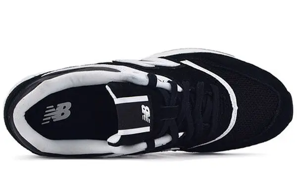 NEW BALANCE 697 Sneaker - Black/white