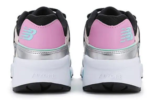NEW BALANCE 850 Sneakers