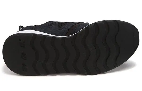 NEW BALANCE 420 Series