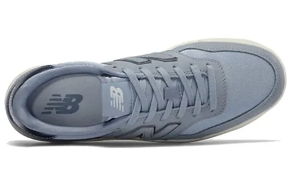 NEW BALANCE 300 Sneakers