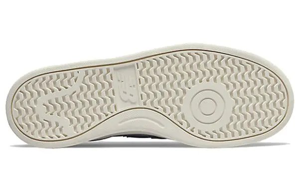 NEW BALANCE 300 Sneakers