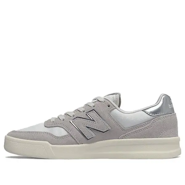NEW BALANCE 300 Retro Sneakers - Grey