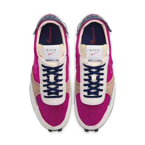 Nike Daybreak Type "cactus Flower" Sneakers - Rose
