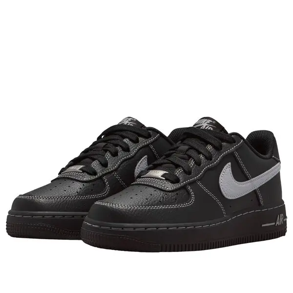 Nike Force 1 Low Lv8 Sneakers