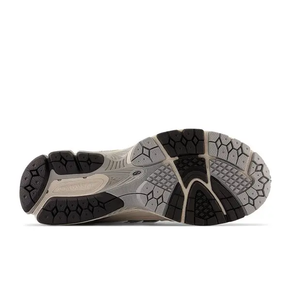 NEW BALANCE 1906r Sneakers