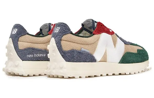 NEW BALANCE 327 Sneakers - Cream/white
