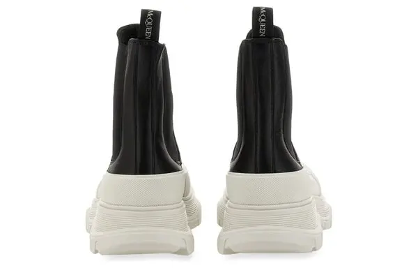 Alexander McQueen Leather Chelsea Boots - Black/white