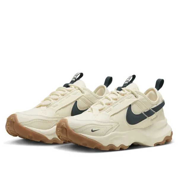 Nike Tc 7900 Sneakers - Beige/navy/gum