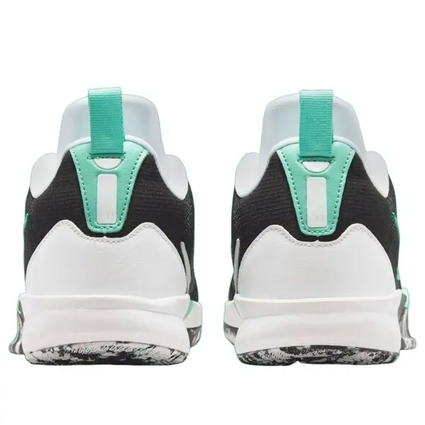 Nike Sabrina 3 Sneakers