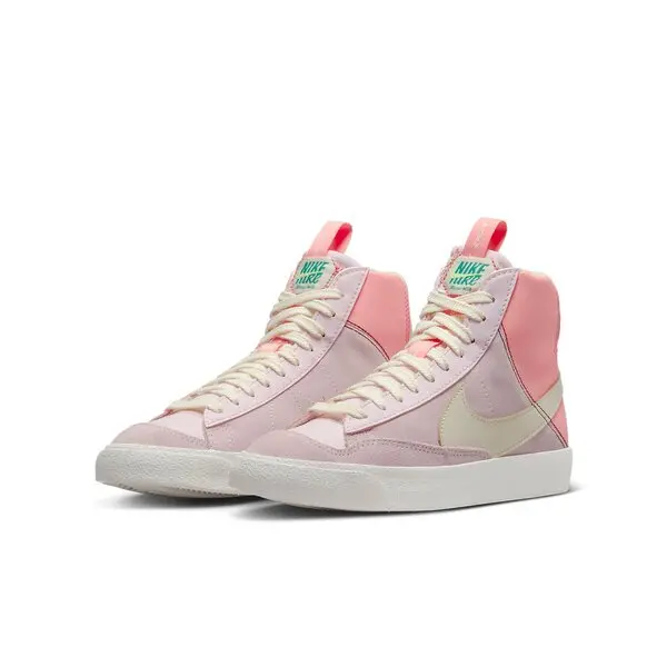Nike Blazer Mid '77 Se High Top Sneakers