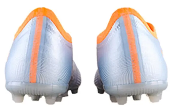PUMA Ultra 3.4 Mg Soccer Cleats