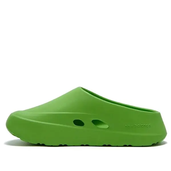 NEW BALANCE Clogs - Green