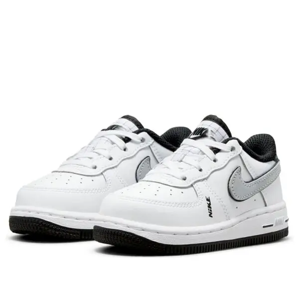 Nike Force 1 Lv8 Sneakers