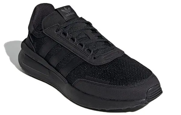 Adidas Retroset Sneakers