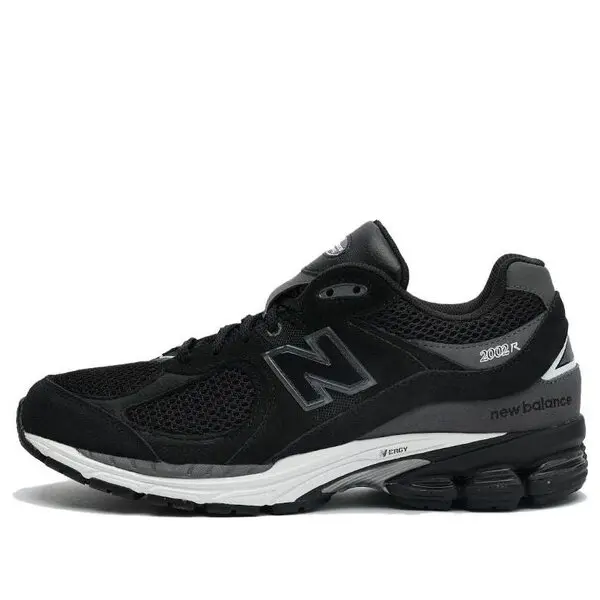 NEW BALANCE 2002r Sneakers - Black
