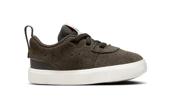JORDAN Air Series Es Alt Low Top Sneakers