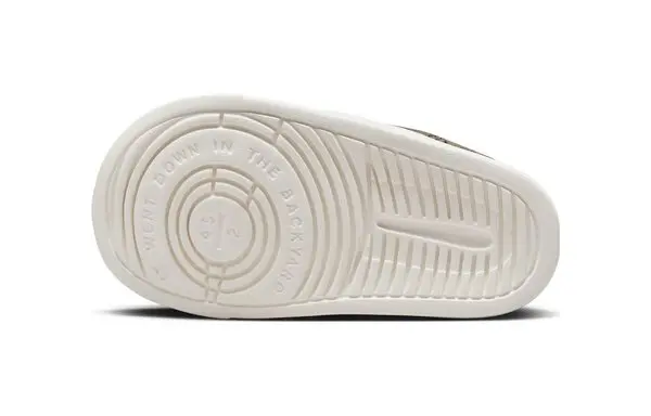 JORDAN Air Series Es Alt Low Top Sneakers