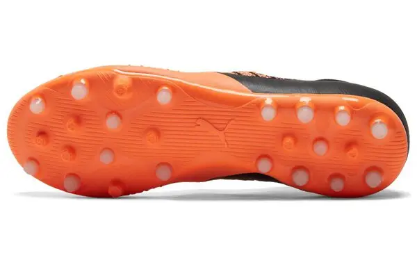 PUMA Future Z 3.3 Mg Low Top Soccer Cleats