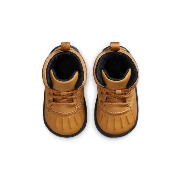 Nike Woodside 2 High Boots