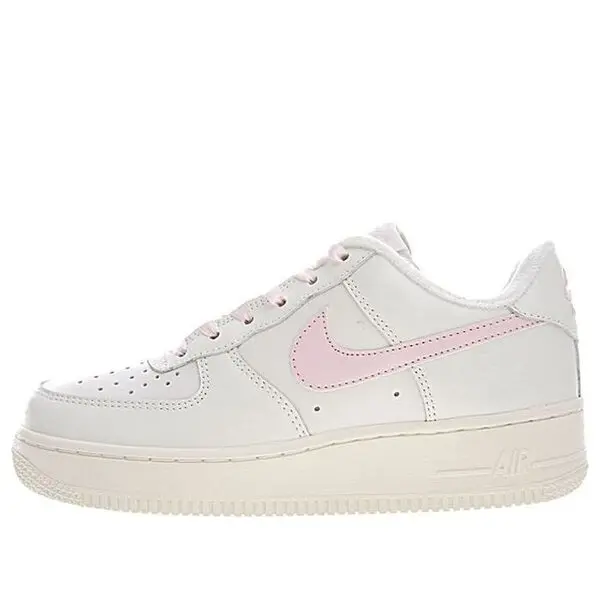 Nike Force 1 Sneakers