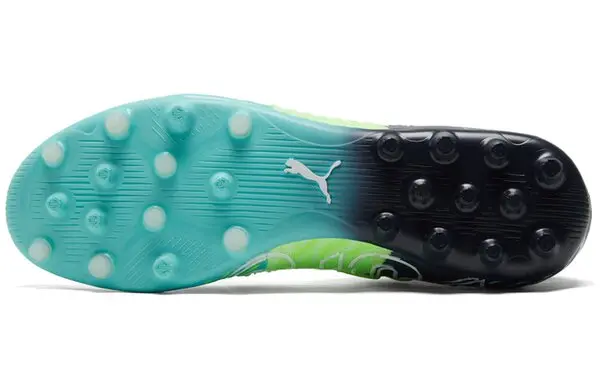 PUMA Future Z 1.2 Mg Soccer Shoes