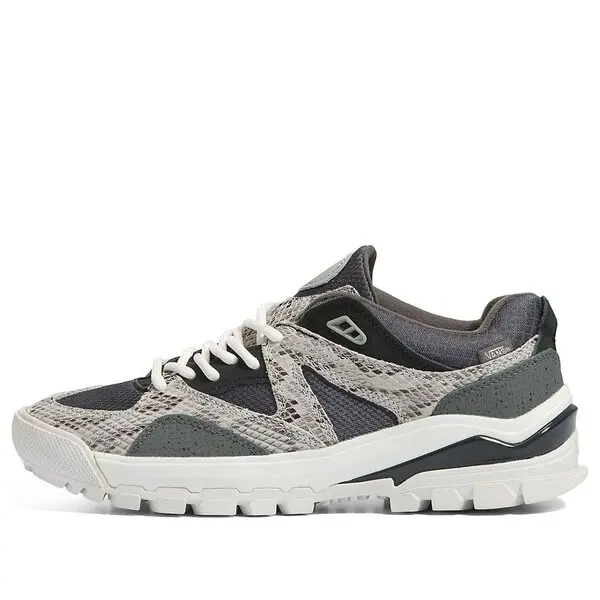 VANS Amzn Trailhead Sneakers