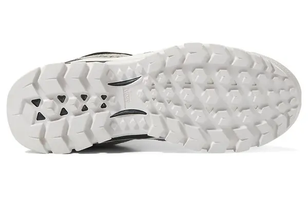 VANS Amzn Trailhead Sneakers