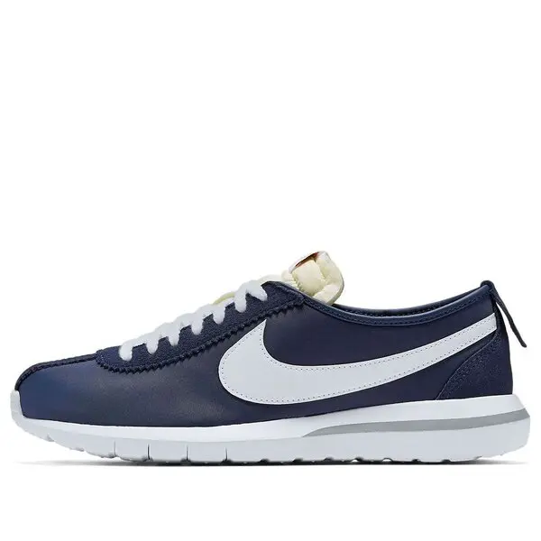 Nike Cortez Nm Qs Low-top Sneakers - Blue/white