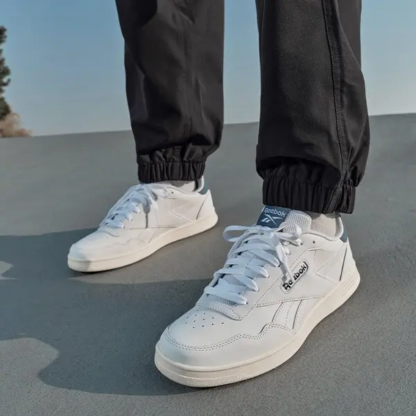 REEBOK Court Advance Sneakers - White/blue