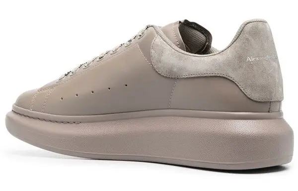 Alexander McQueen Oversized Lace-up Sneakers - Beige/brown