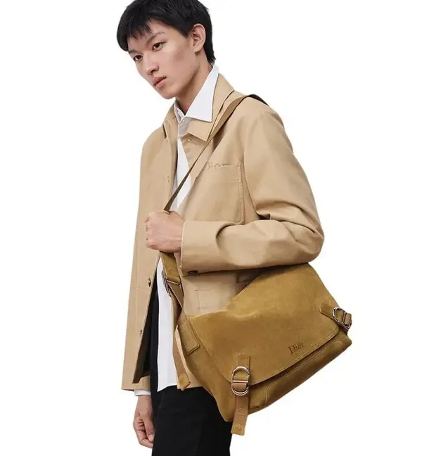 Dior 26 Medium Jett Messenger Bag