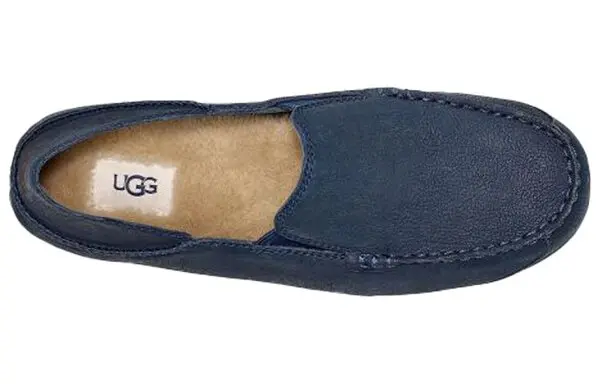 UGG Upshaw Low Tops Casual Shoe