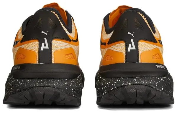 PUMA Voyage Nitro 2 Sneakers - Orange/black