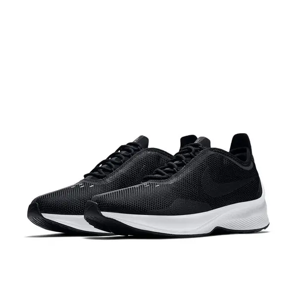 Nike Fast Exp Racer Sneakers