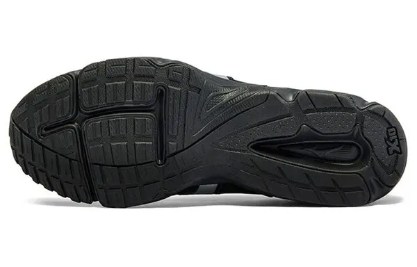Mizuno Spark Cn Athletic Sneakers - Black/silver