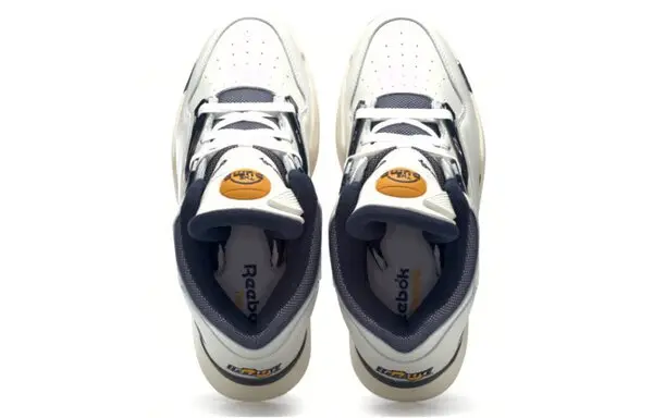 REEBOK Pump Omni Zone Ii "chalk Vector Navy" Sneakers - White/blue