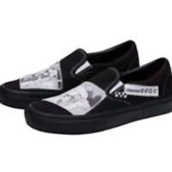 VANS Lizzie X Sailor Moon Skate Slip-on - Black/white