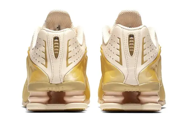 Nike Shox R4 'guava Sneakers