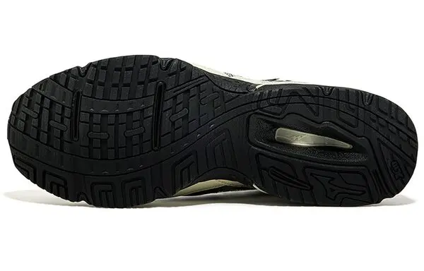 Mizuno D1gh213506 Athletic Sneakers