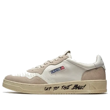 AUTRY Medalist Leather Low Top Sneakers - White/suede