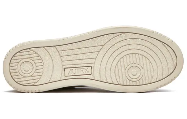 AUTRY Medalist Leather Low Top Sneakers