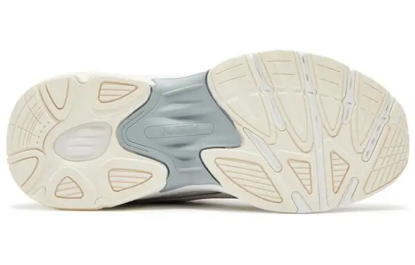PUMA Teveris Nitro Sneakers - White/grey