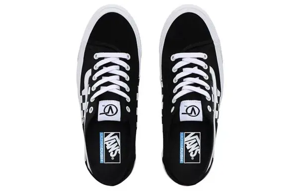 VANS Checkered Low Top Sneakers - Black/white