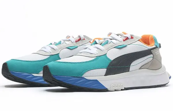 PUMA Wild Rider Layers Low Top Sneakers - Black/green