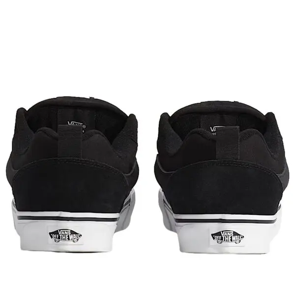 VANS Knu Skool "black" Sneakers - Black/white