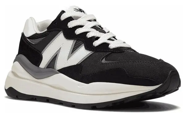 NEW BALANCE 57/40 Sneaker - Black/white