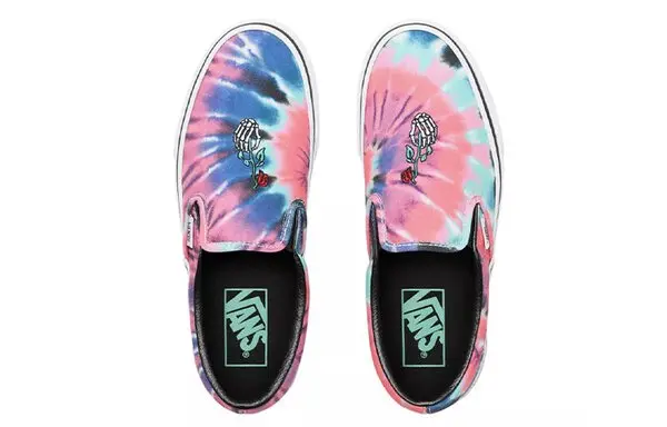 VANS Classic Slip-on Tie Dye Sneakers - Red/blue