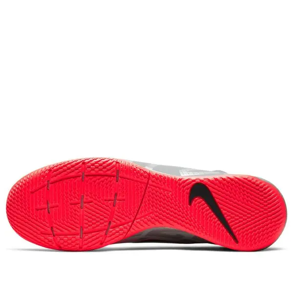 Nike Mercurial Superfly 7 Academy Ic Athletic Sneakers
