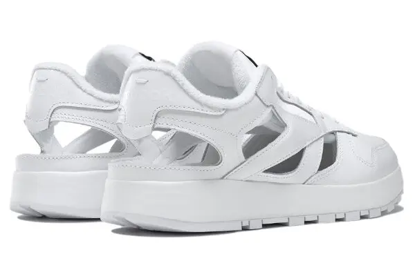 REEBOK Maison Margiela X Classic Leather Dq Tabi Toe Sneakers - White