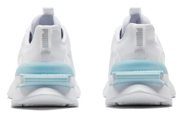 PUMA Low Top Sneakers